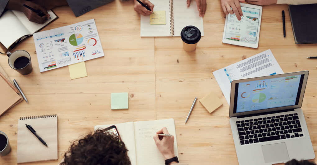 What is horizontal management and how to implement it?